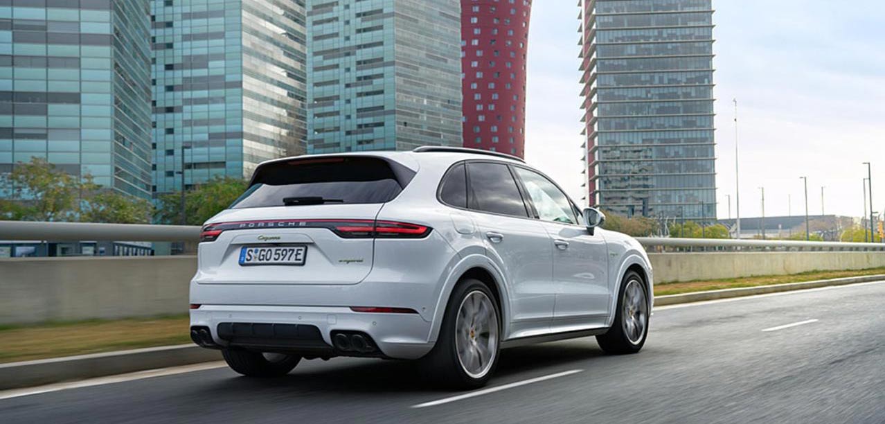 Porsche introduce new plug-in hybrid powertrain to the Cayenne - ETI