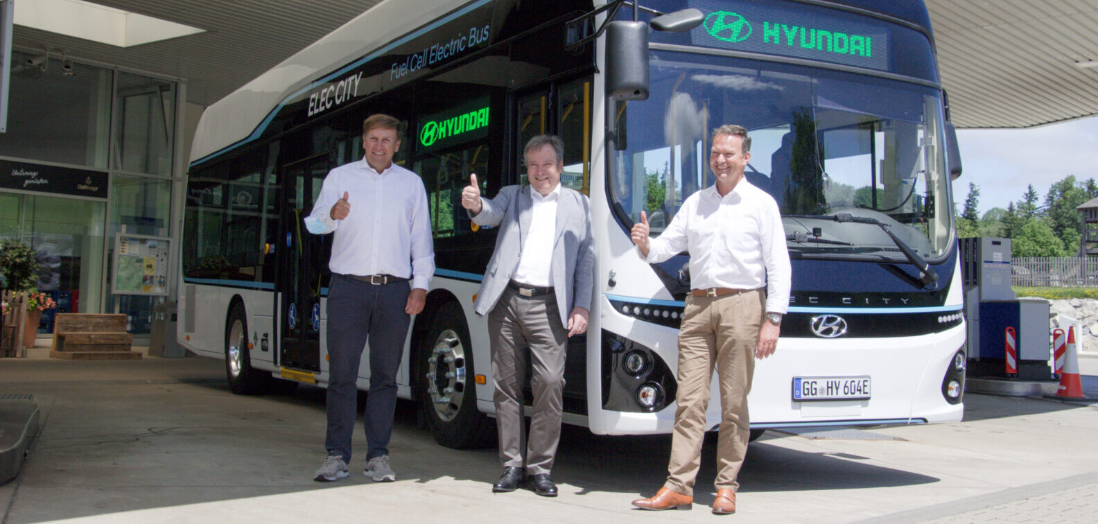 hyundai-elec-city-fuel-cell-bus-trial-02-e1624628342465 | Automotive ...