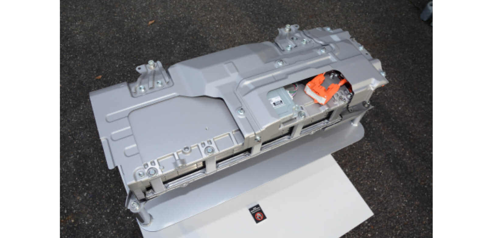 Toyota launches Aqua hybrid with bipolar nickel-hydrogen battery ...