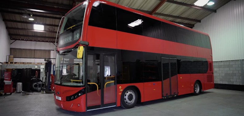 Double-decker electric bus packs 400km of range | Automotive Powertrain ...