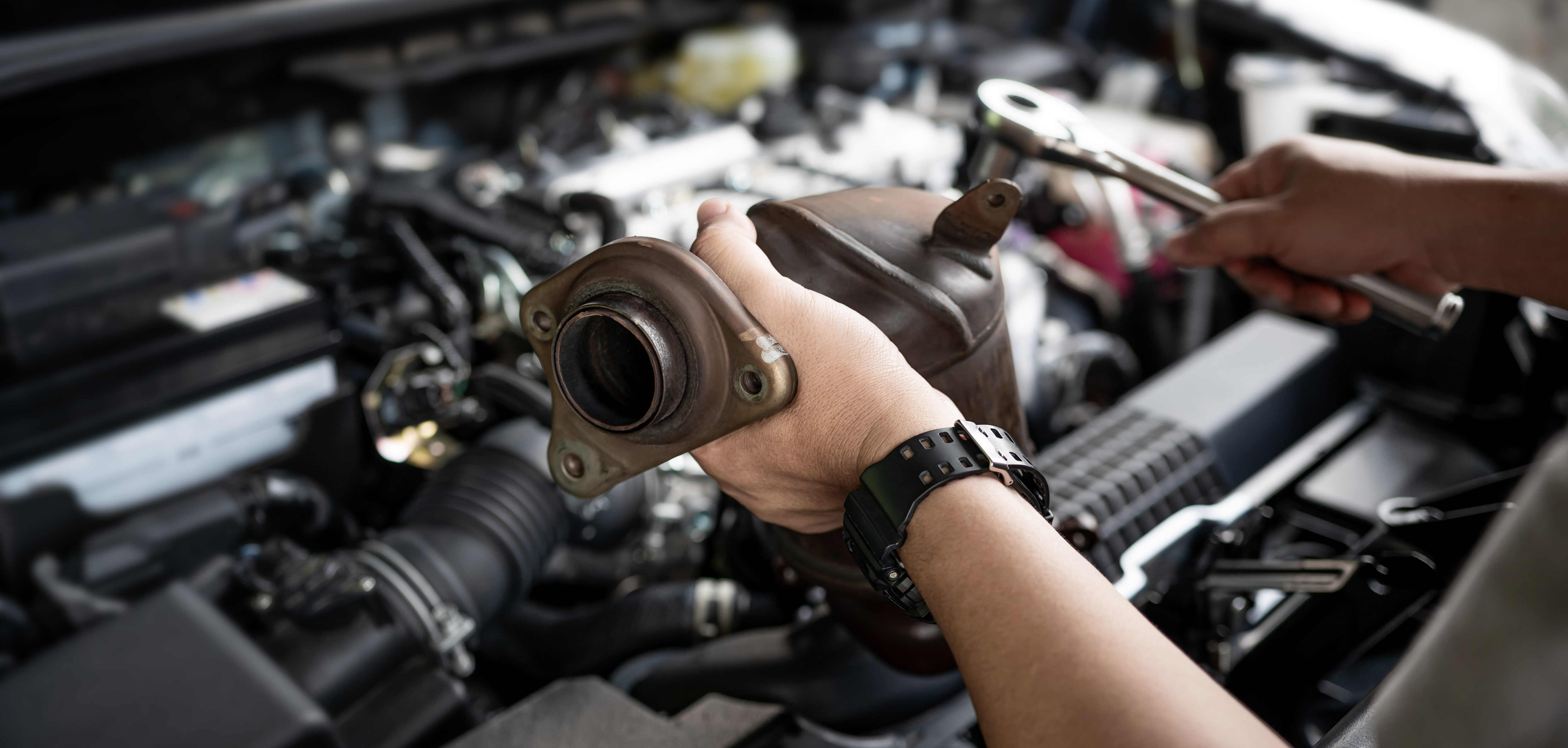 Controlling rhodium aluminate formation is the key to longer catalyst ...