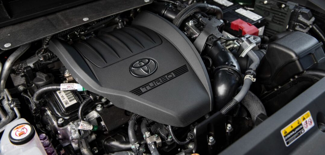 Latest Toyota Highlander's turbocharged powertrain delivers fewer ...