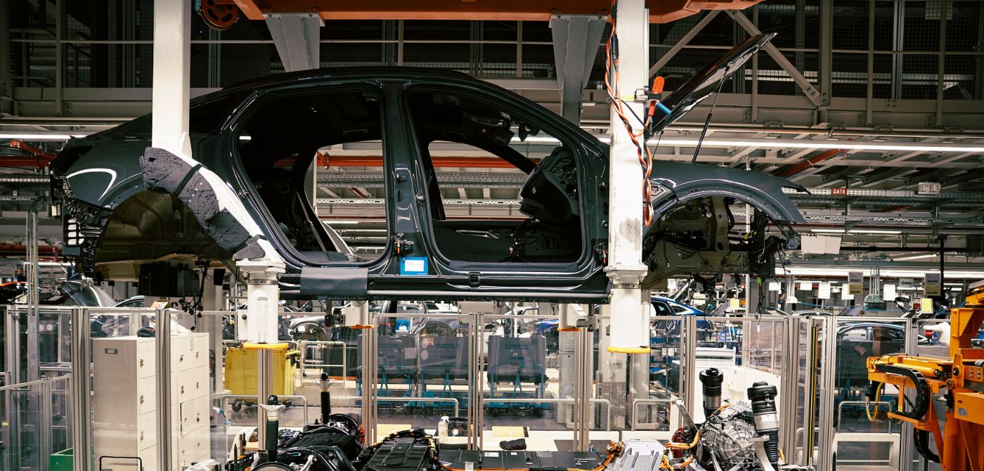 Audi Q8 e-tron rolls off production line | Automotive Powertrain ...