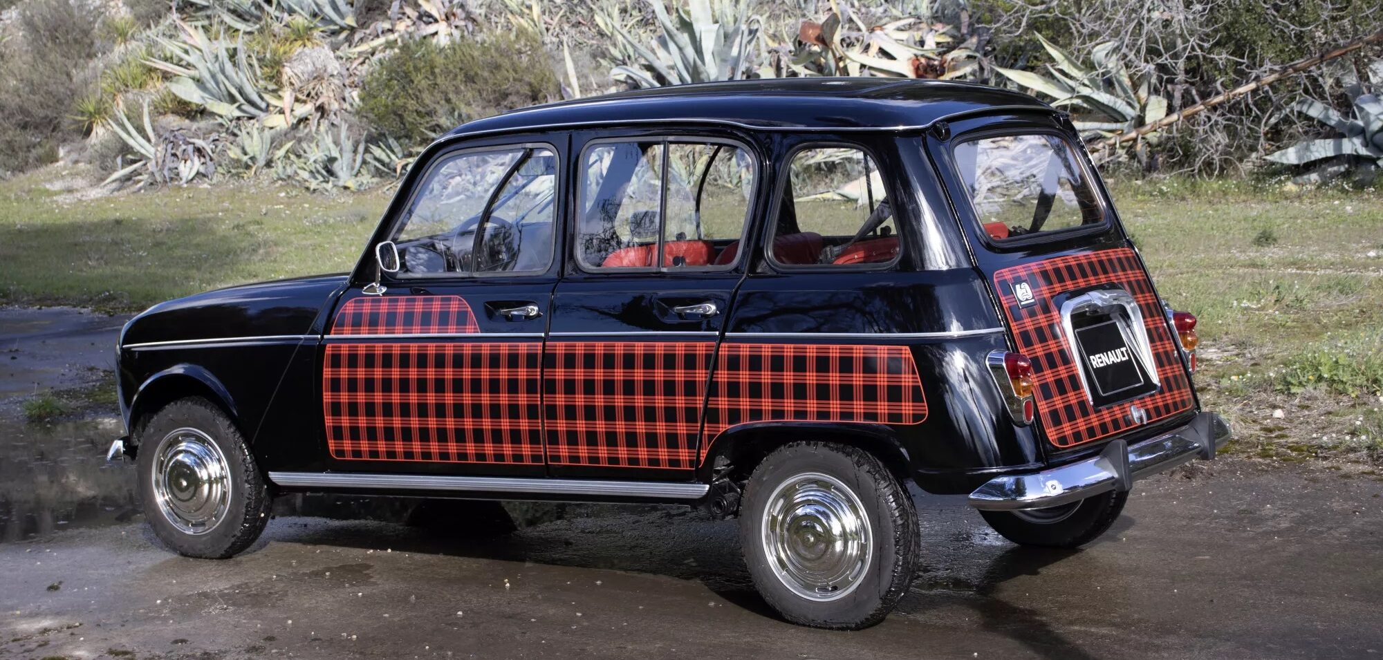 Renault and R-Fit partner to launch electric retrofit kits for vintage ...