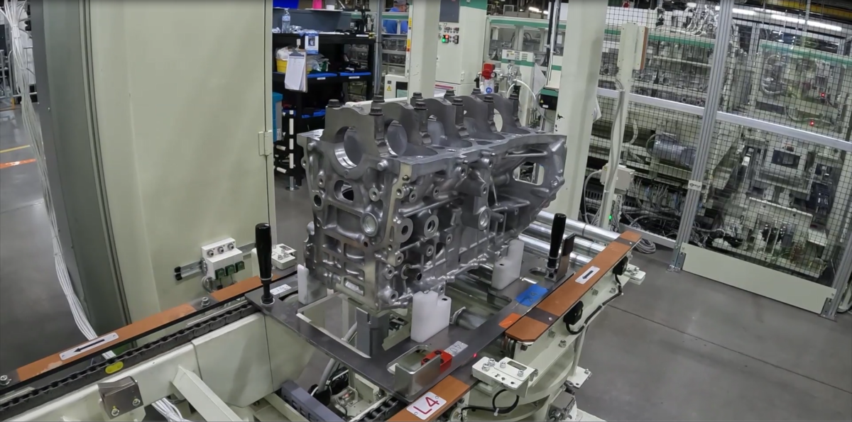Toyota opens flexible engine line at Kentucky facility to bolster ...