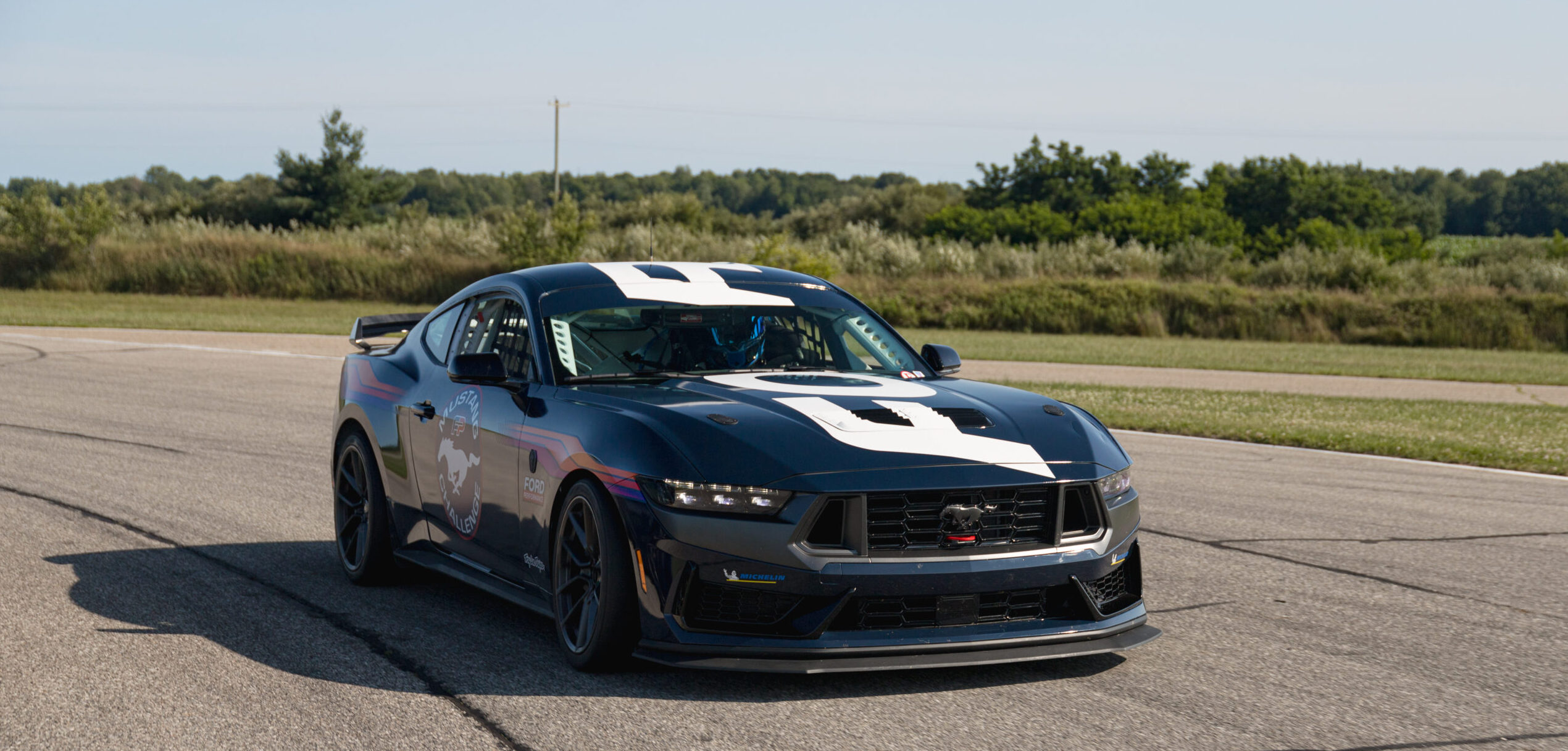 VIDEO: Ford Performance unveils Mustang Dark Horse R | Automotive ...