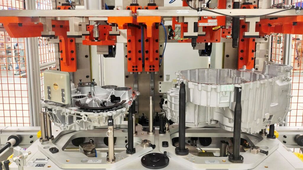 Hybrid transmission assembly lines developed by Comau | Automotive ...