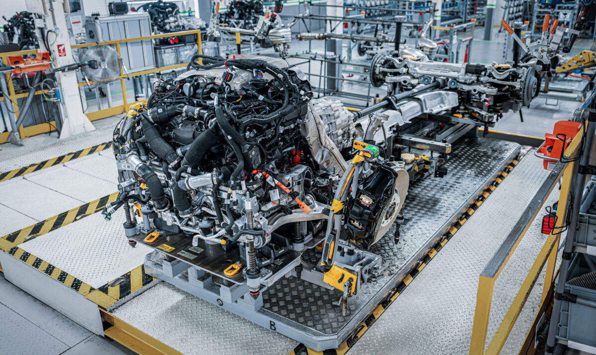 Bentley Ultra Performance Hybrid V8 succeeds W12 | Automotive ...