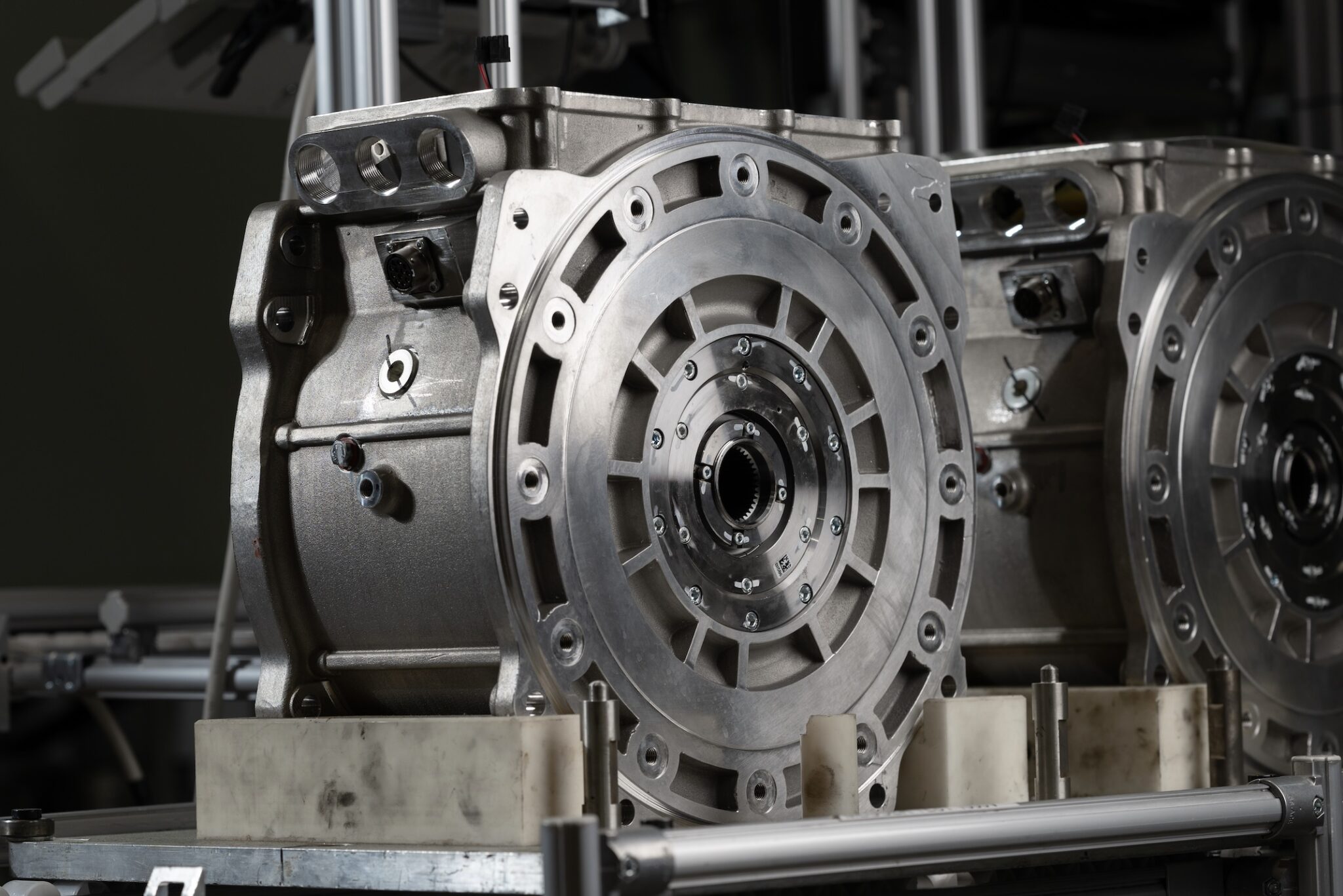 AEM and Sterling Tools partner to roll out powertrain solutions ...